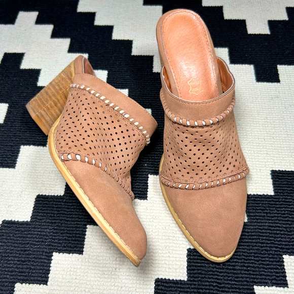 Mi.iM | Shoes | Miim Isabella Closed Toe Elevated Mule | Poshmark